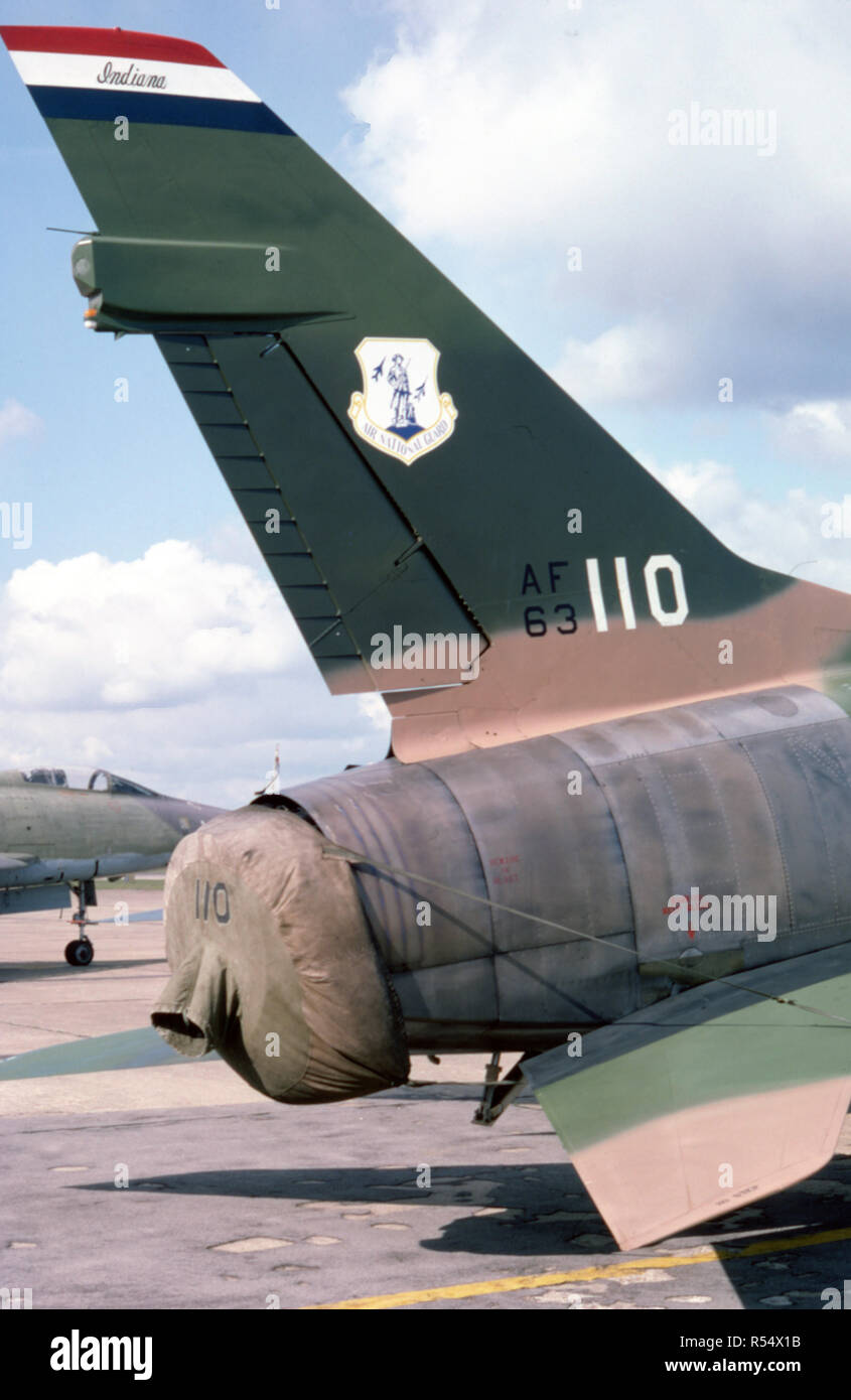 Super sabre f 100 hi-res stock photography and images - Alamy