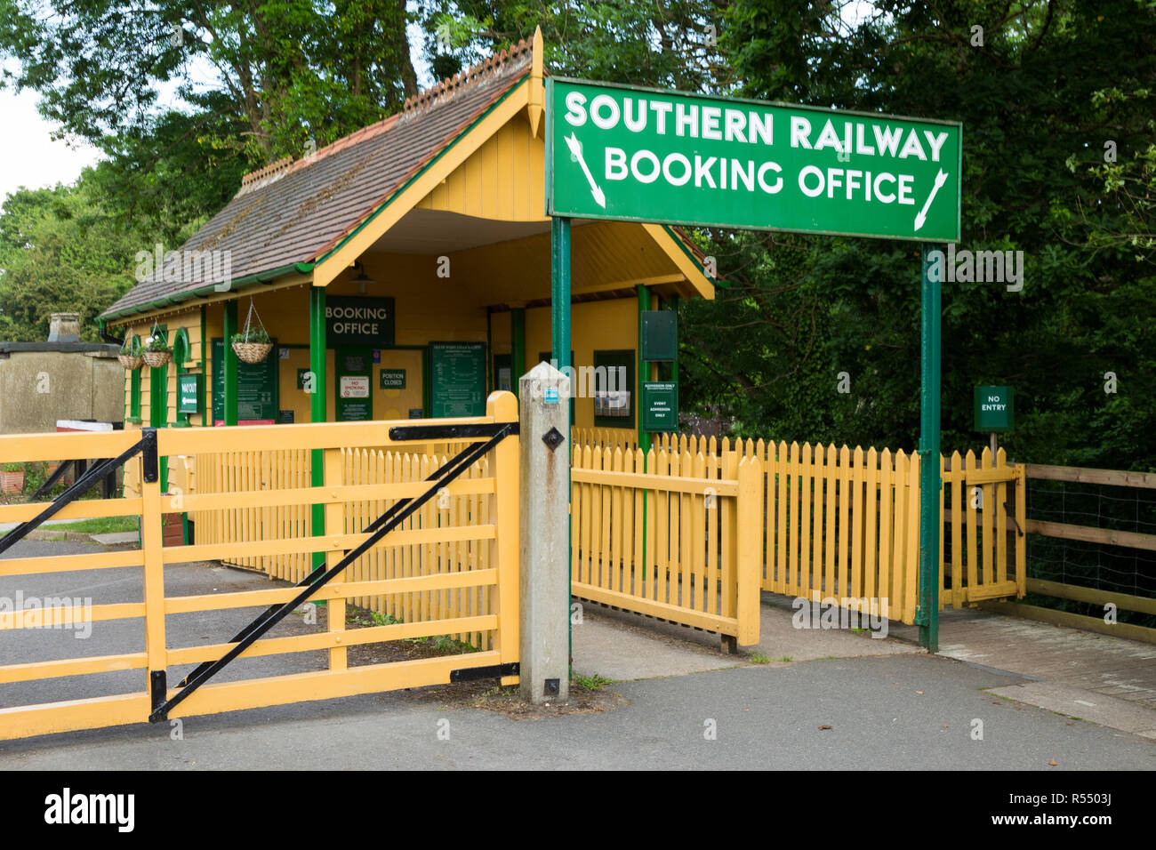 Train Ticket Office High Resolution Stock Photography and Images - Alamy