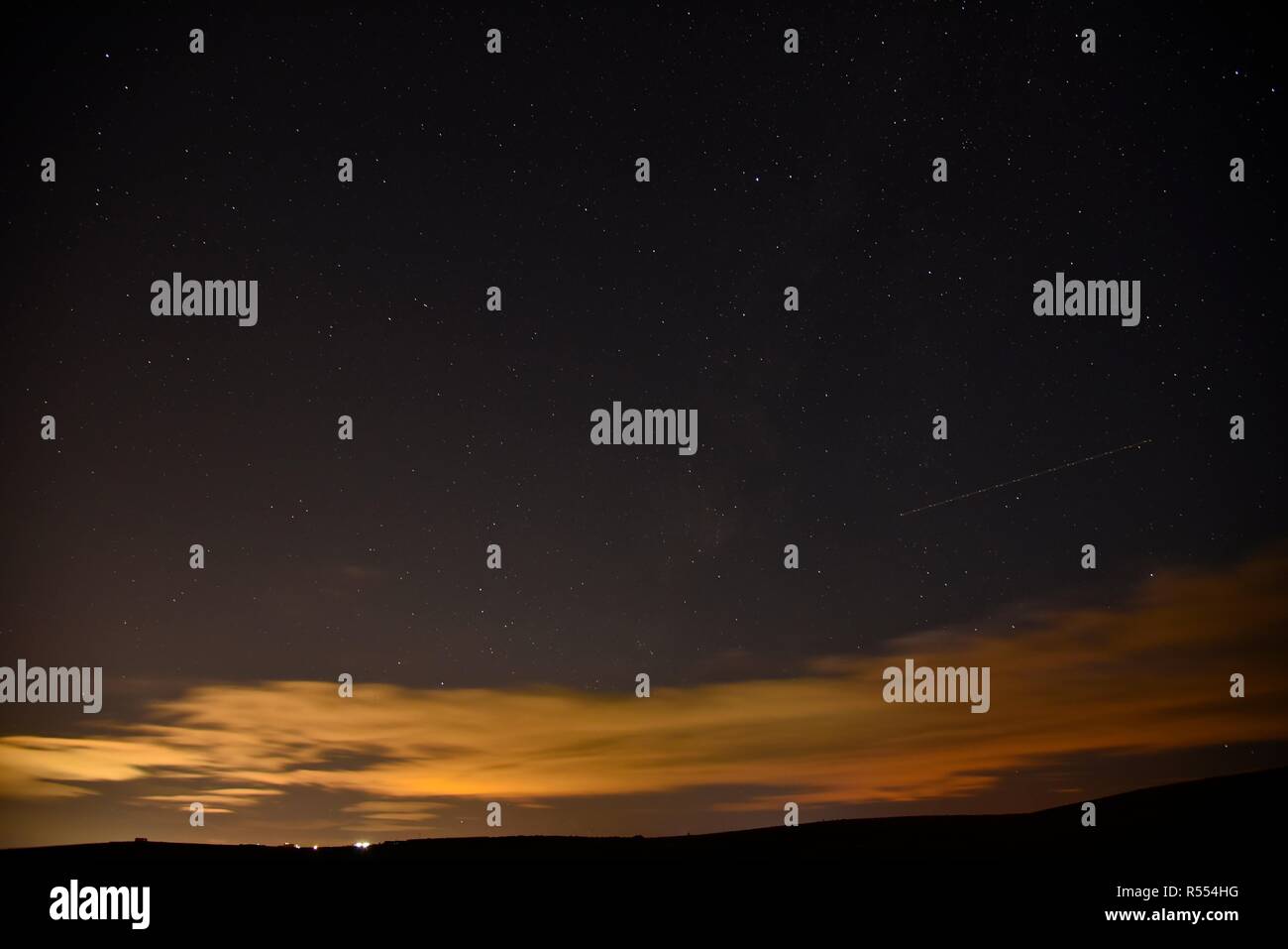 Moving stars moon in night hi-res stock photography and images - Alamy