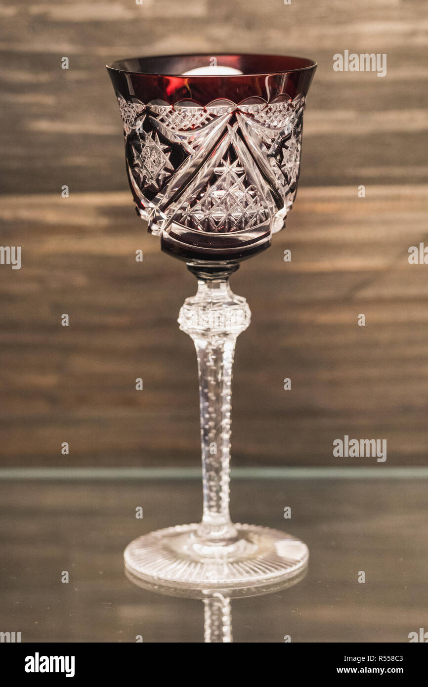 Lead crystal glass hi-res stock photography and images - Alamy