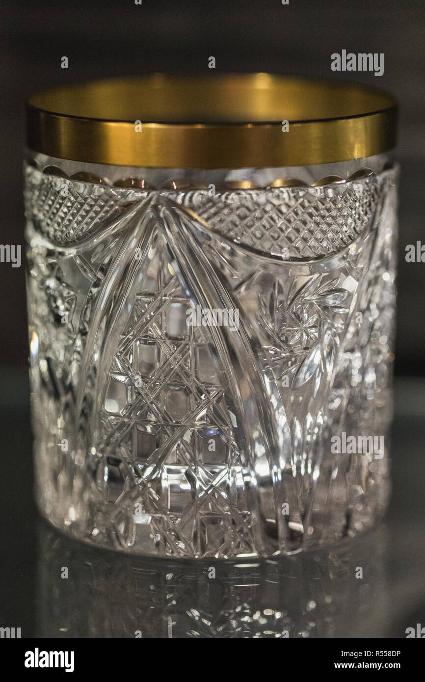 Lead crystal glass hi-res stock photography and images - Alamy