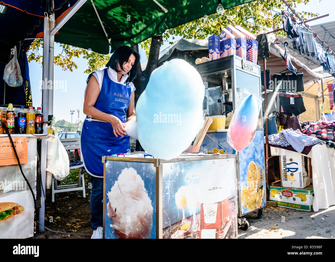 Cotton Candy Stall Stock Photos & Cotton Candy Stall Stock Images - Alamy