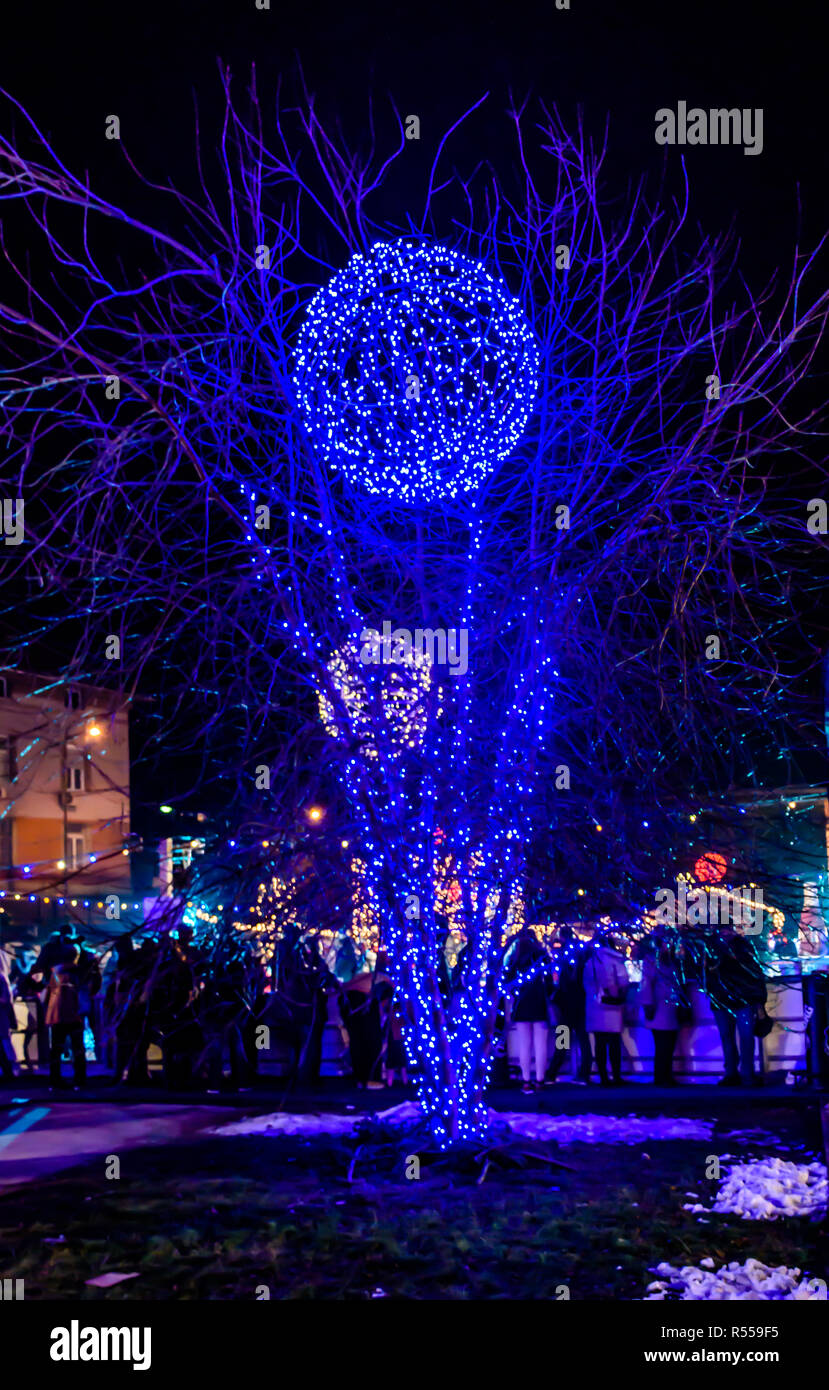 Glowing tree hi-res stock photography and images - Alamy