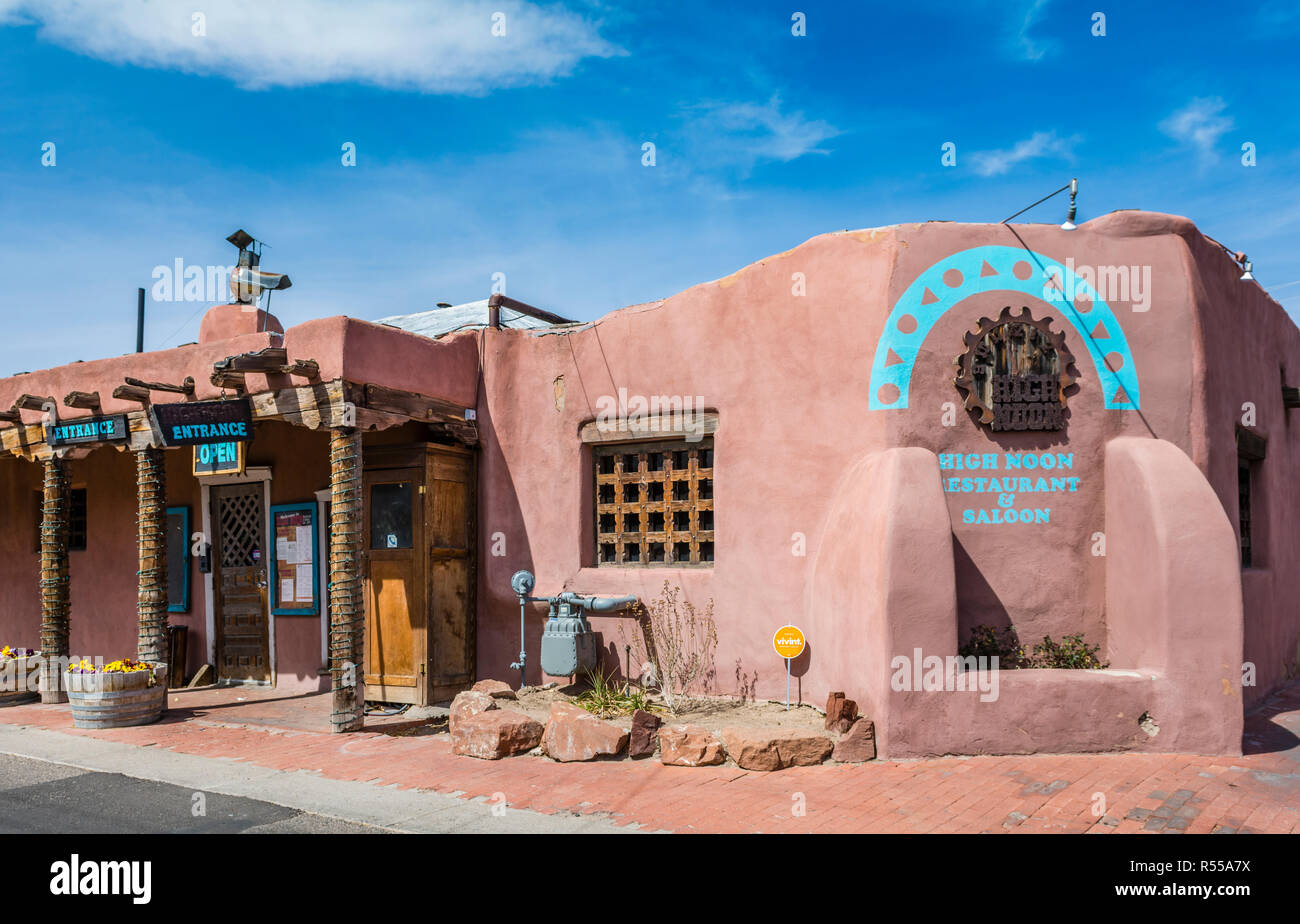 Albuquerque Old Town Plaza, New Mexico, USA, High Noon Saloon and Restaurant Stock Photo - Alamy