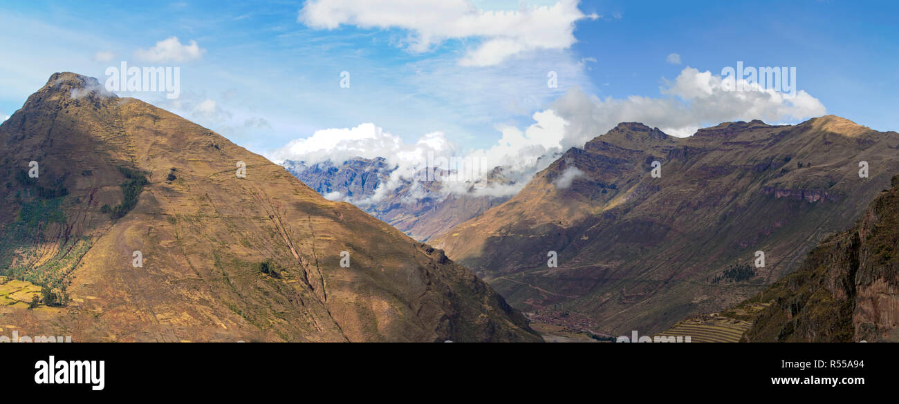 Andes Mountains and the Sacred Valley of Peru Stock Photo - Alamy