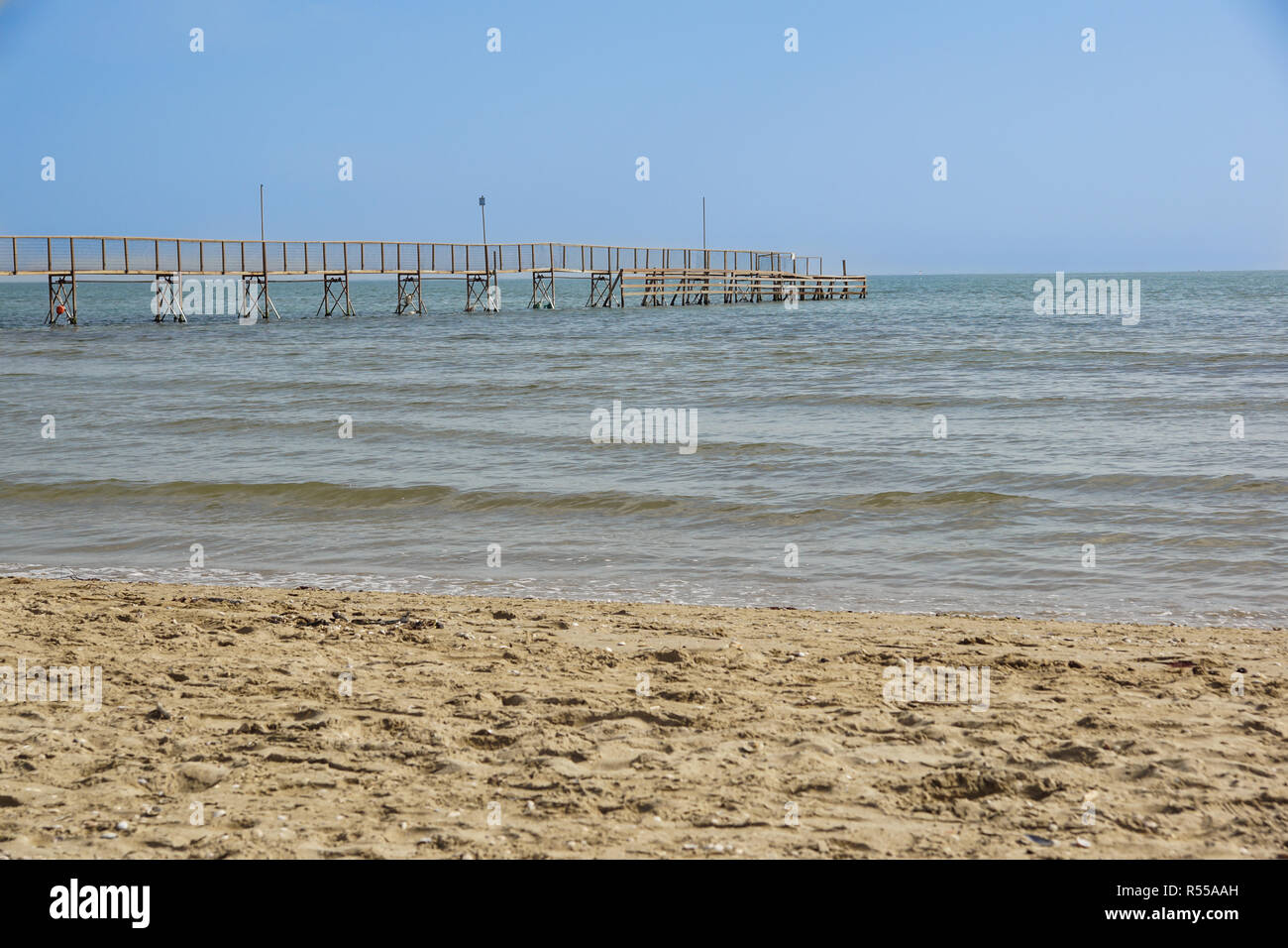 Pier walk by the sea Stock Photo - Alamy
