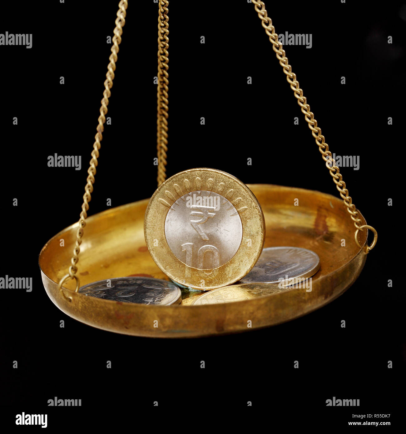 Indian ten rupee coin hi-res stock photography and images - Alamy