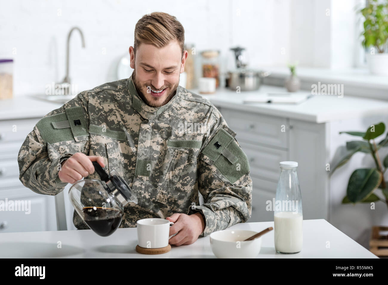 Soldier drinking bottle hi-res stock photography and images - Alamy