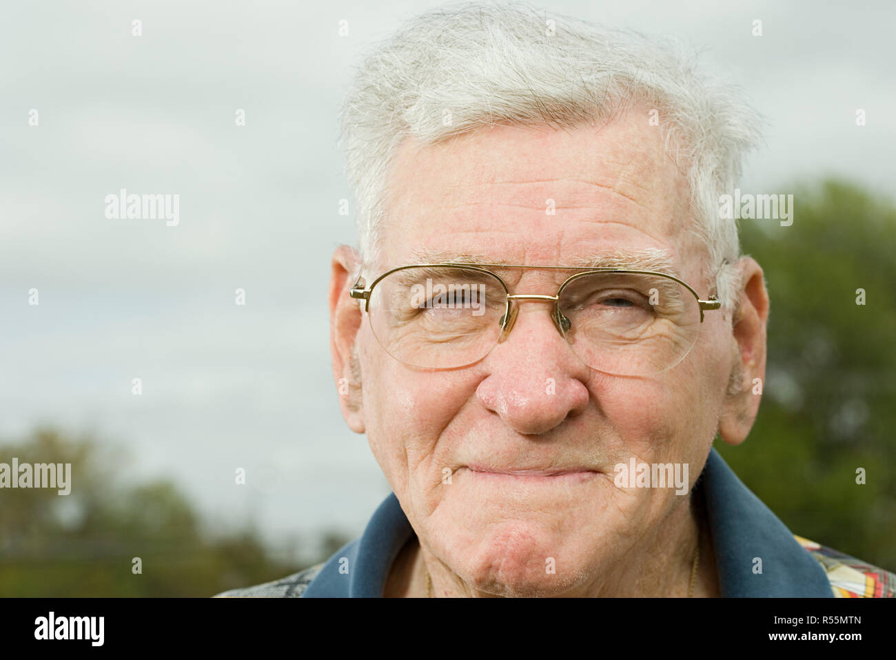 Portrait of a senior man Stock Photo - Alamy