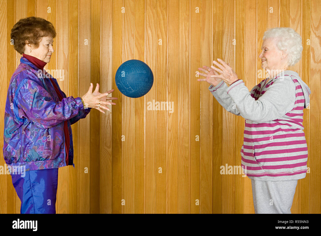 Senior ball catch home hi-res stock photography and images - Alamy