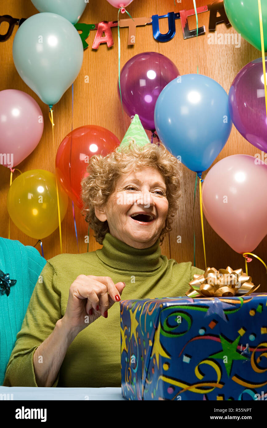 Photo of home plate action hi-res stock photography and images - Alamy