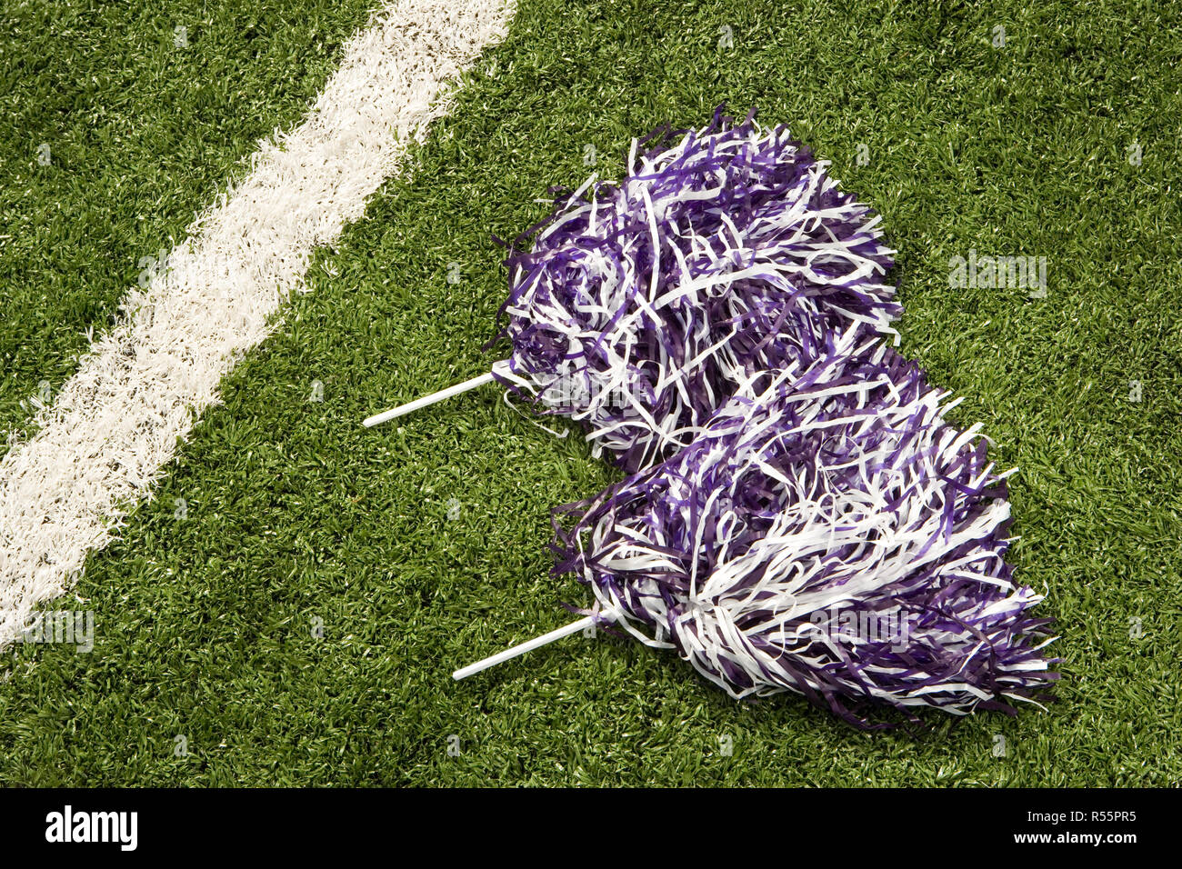 Cheerleading pom poms hi-res stock photography and images - Alamy
