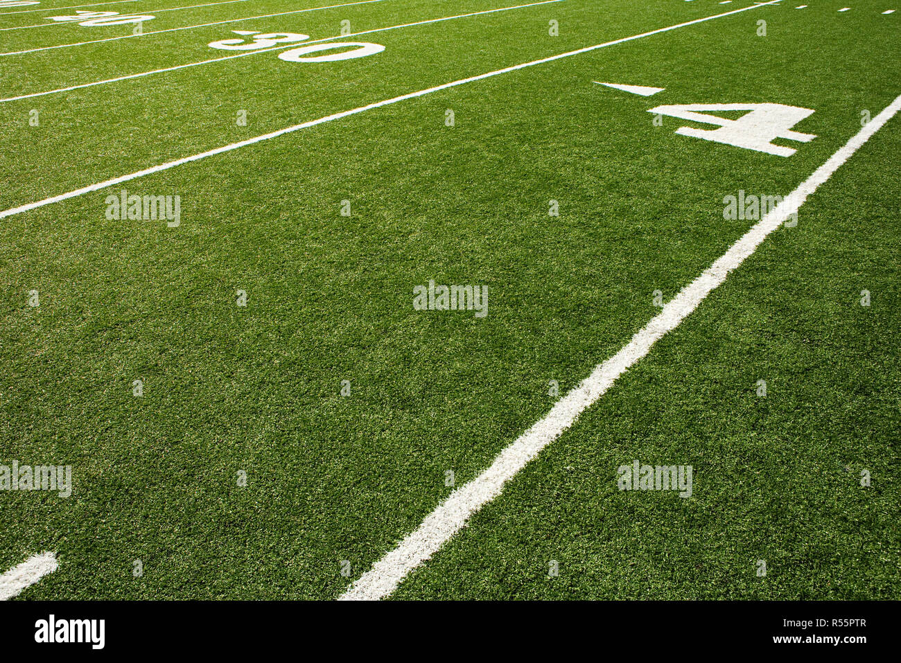 American football field Stock Photo - Alamy