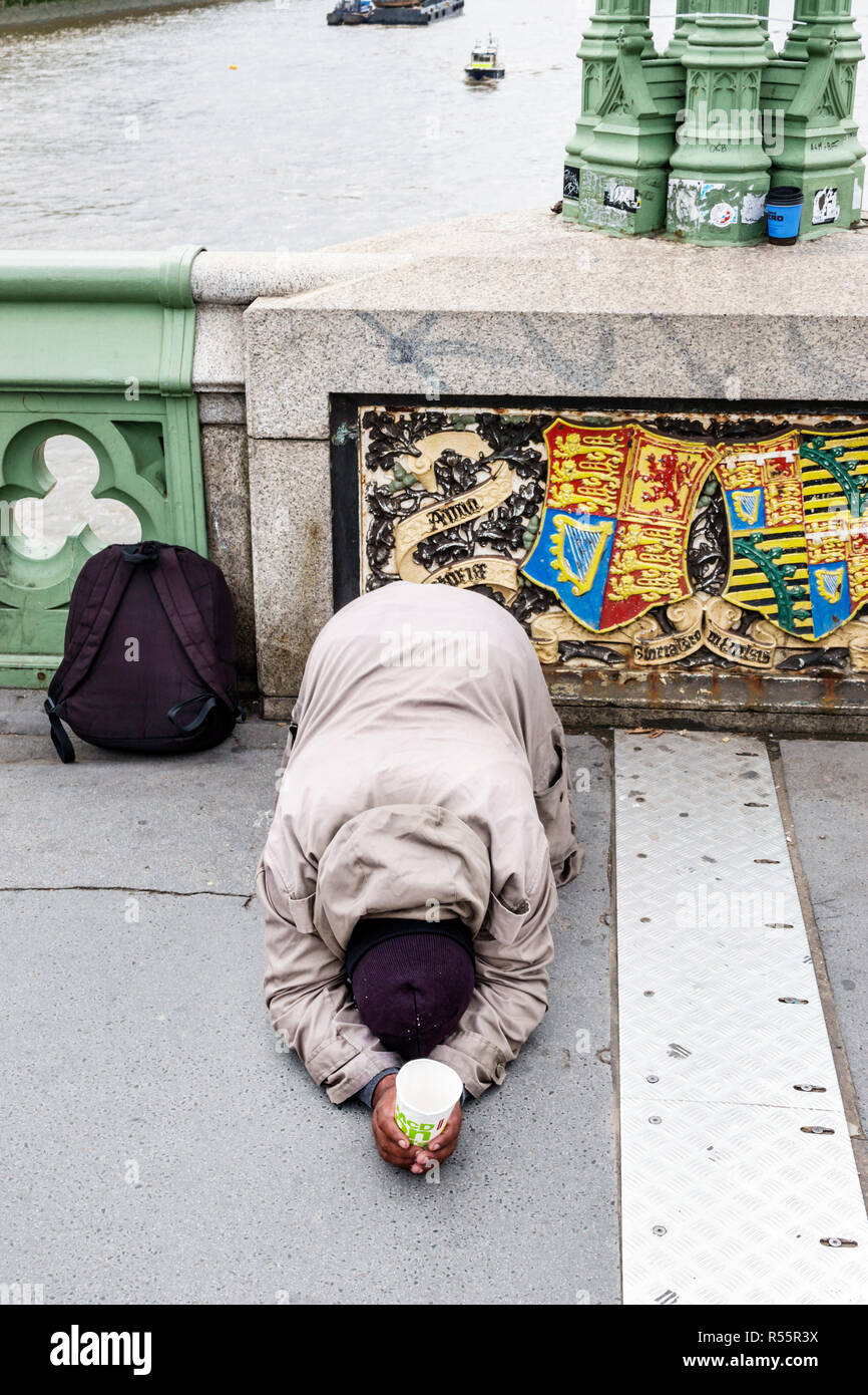 Begging uk hi-res stock photography and images - Alamy