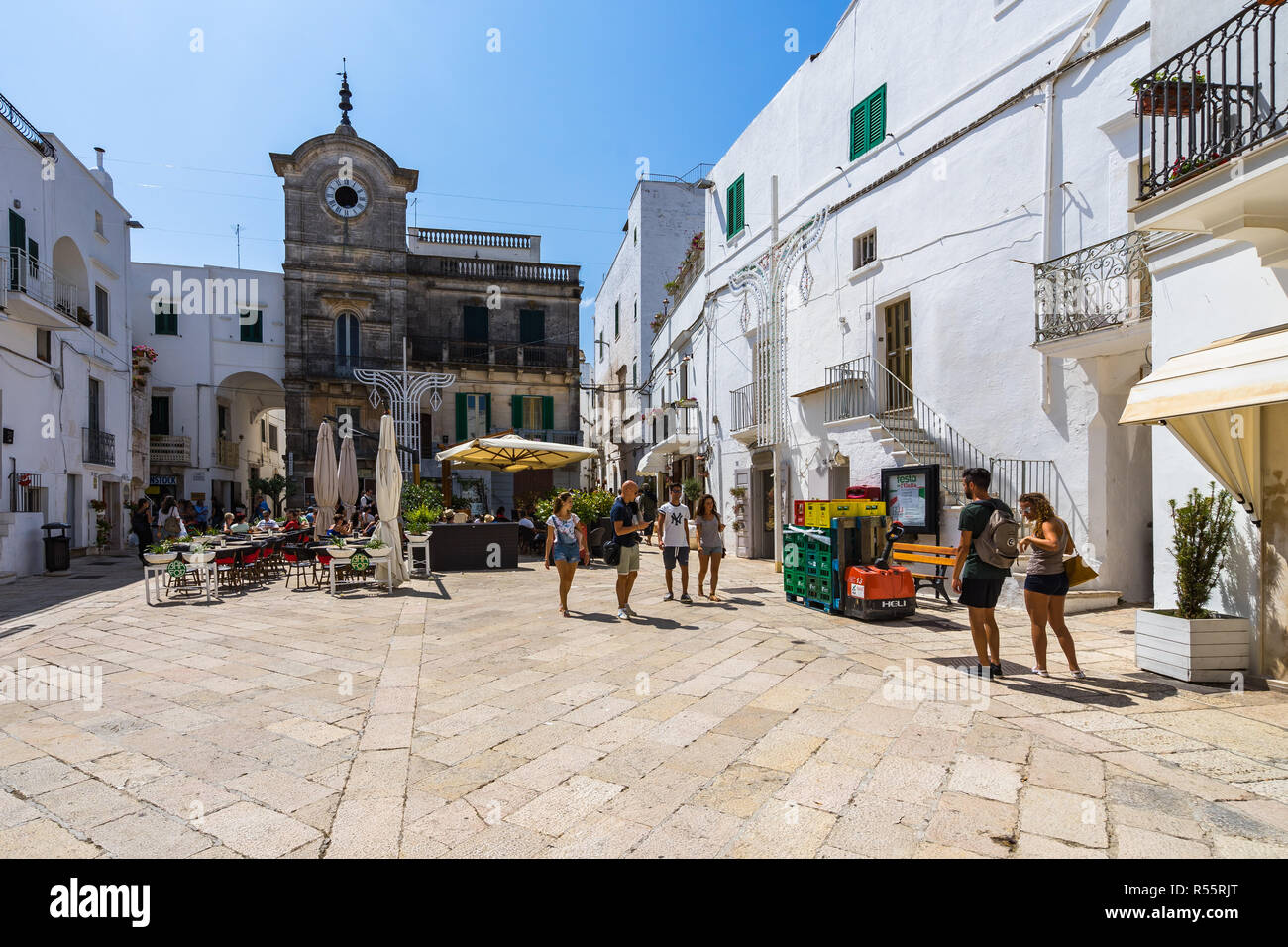 Cisternino square hi-res stock photography and images - Alamy