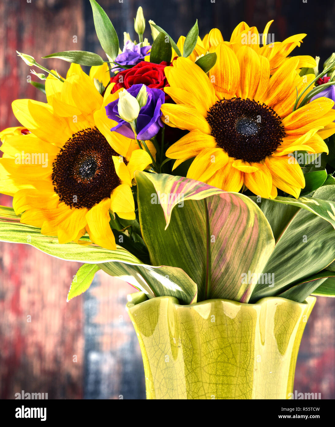 Composition with bouquet of flowers Stock Photo - Alamy
