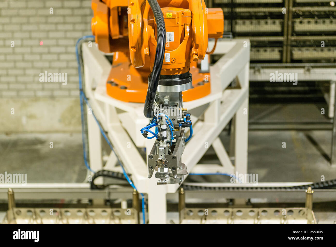 robotic machine tool in industrial manufacture plant Stock Photo - Alamy