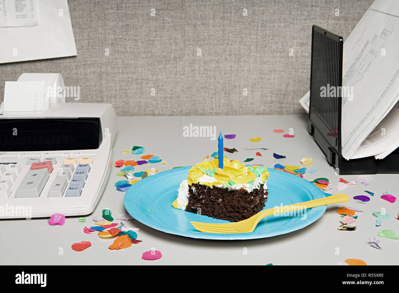Birthday cake on an office desk Stock Photo - Alamy