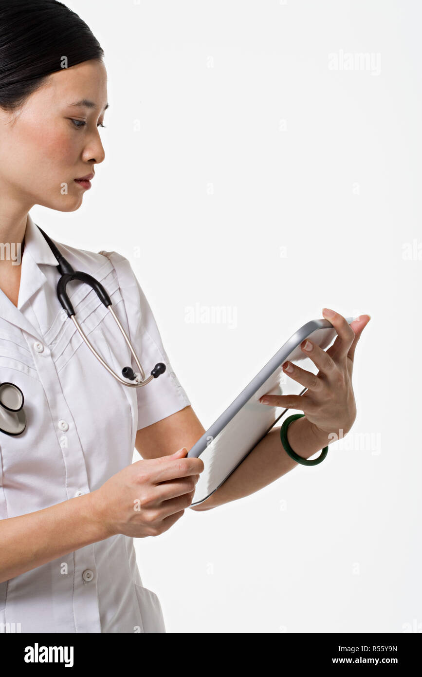 Black people nurse thinking hi-res stock photography and images - Alamy