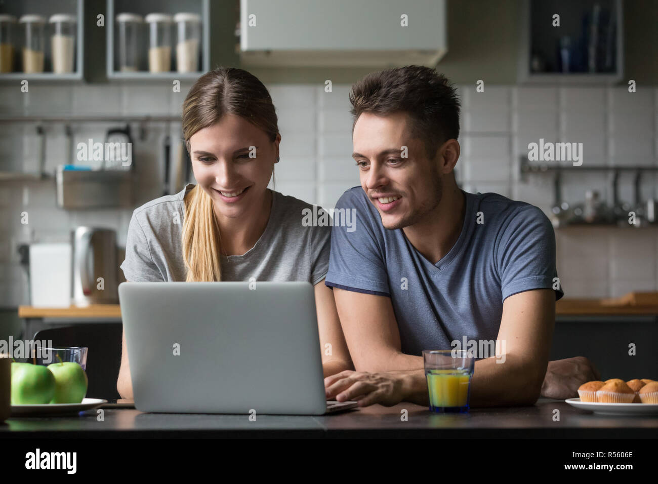 Happy user computer screen laptop man hi-res stock photography and ...