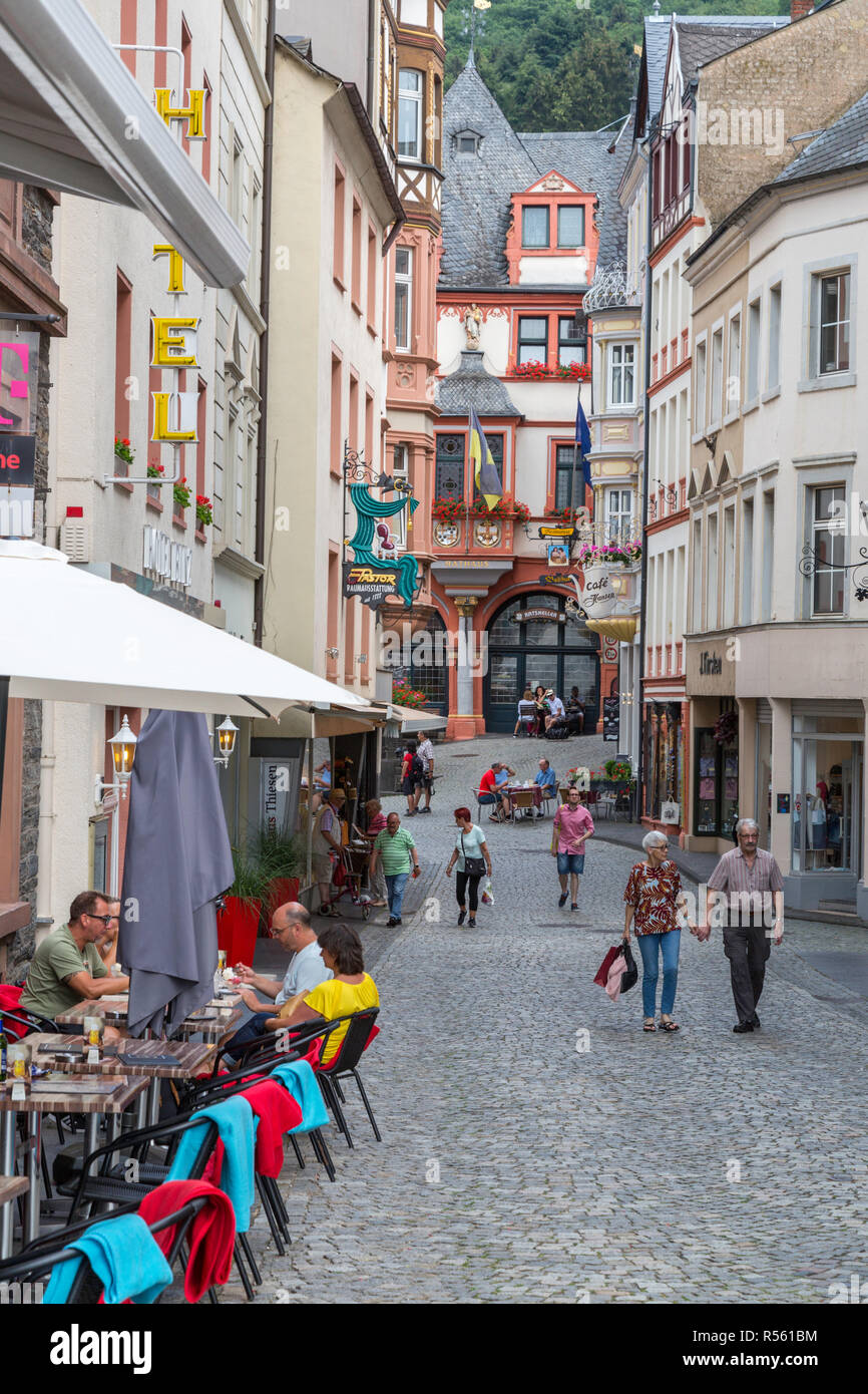 German street scene hi-res stock photography and images - Alamy