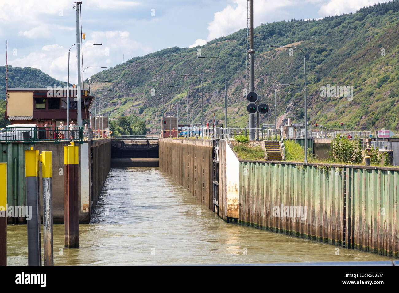 Müden, Germany. Moselle River Lock Stock Photo - Alamy