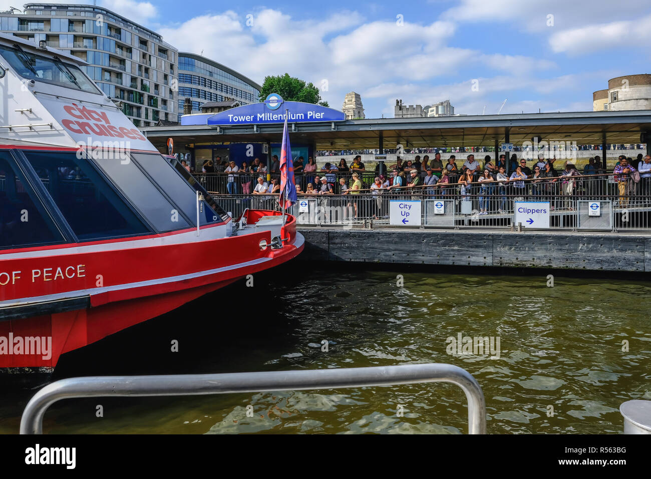 Tower london tower millennium pier hi-res stock photography and images ...