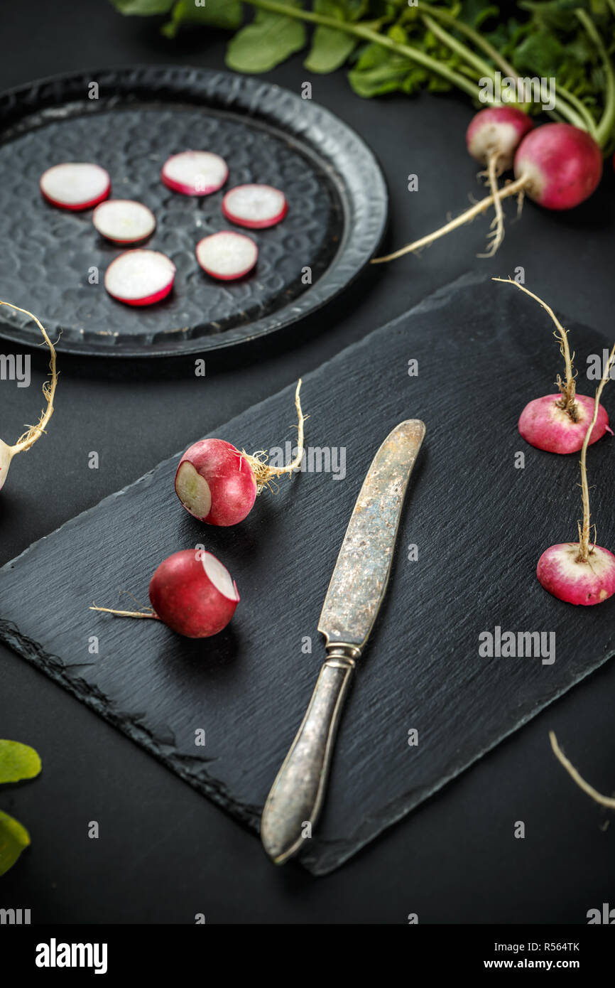 Deep red radishes hi-res stock photography and images - Alamy