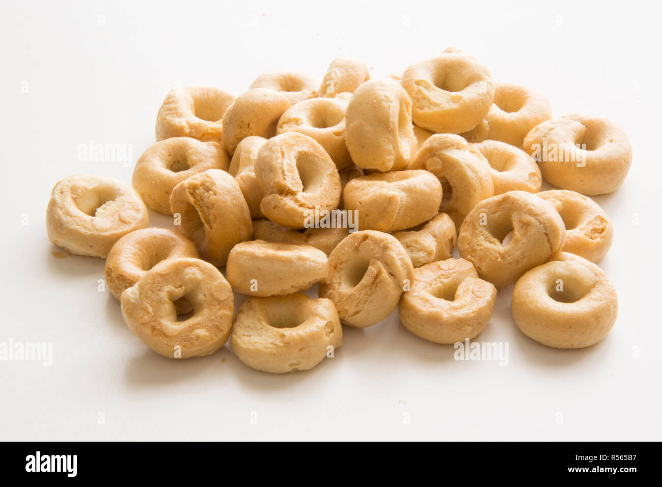 Traditional Italian Tarallucci snack Stock Photo - Alamy