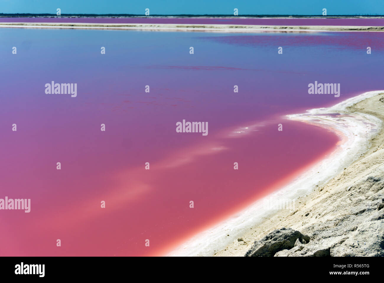 Red lagoon salt production hi-res stock photography and images - Alamy
