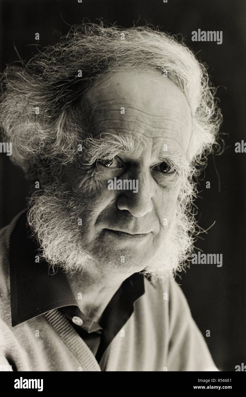 Norman Nicholson 1986. Monochrome. Source: FG6631-2-10 Stock Photo - Alamy
