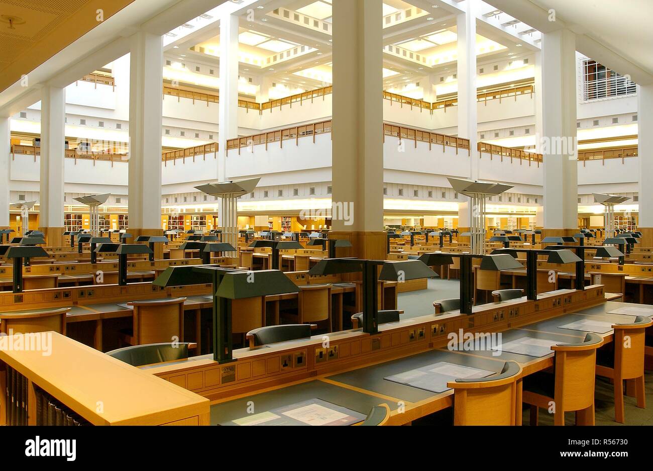 British library reading room hi-res stock photography and images - Alamy