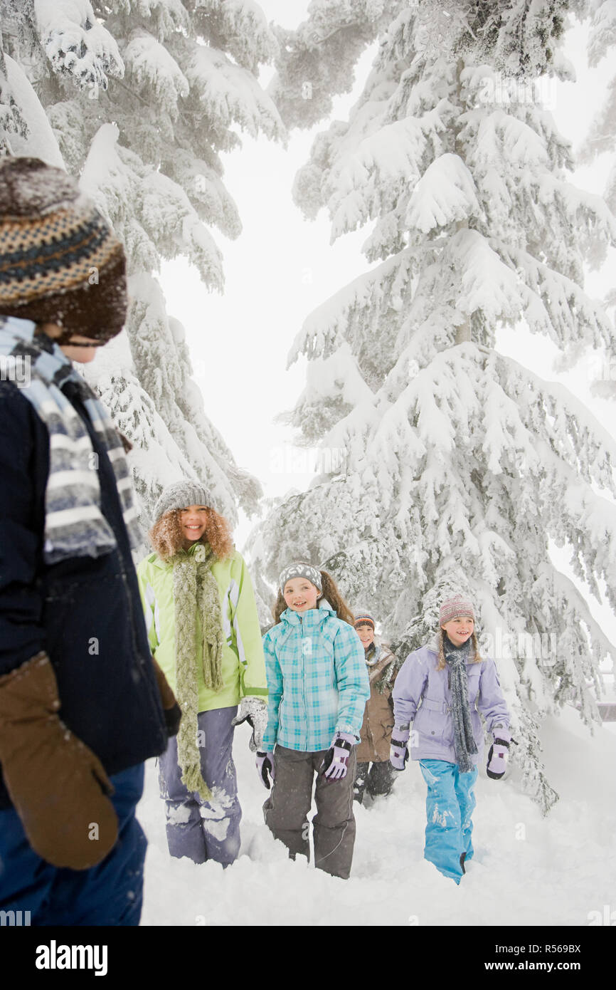Child walking school in snow hi-res stock photography and images - Alamy