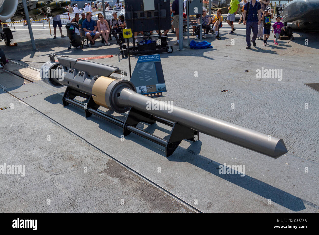 Catapult steam piston hi-res stock photography and images - Alamy
