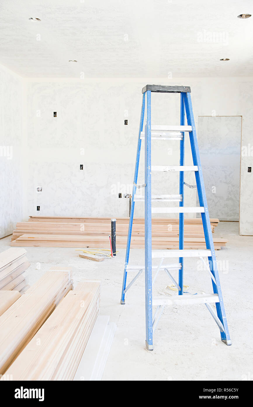 Incomplete house hi-res stock photography and images - Alamy