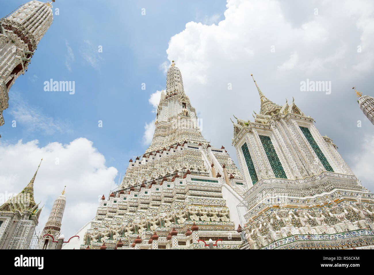 Wat Arun Temple Stock Photo - Alamy