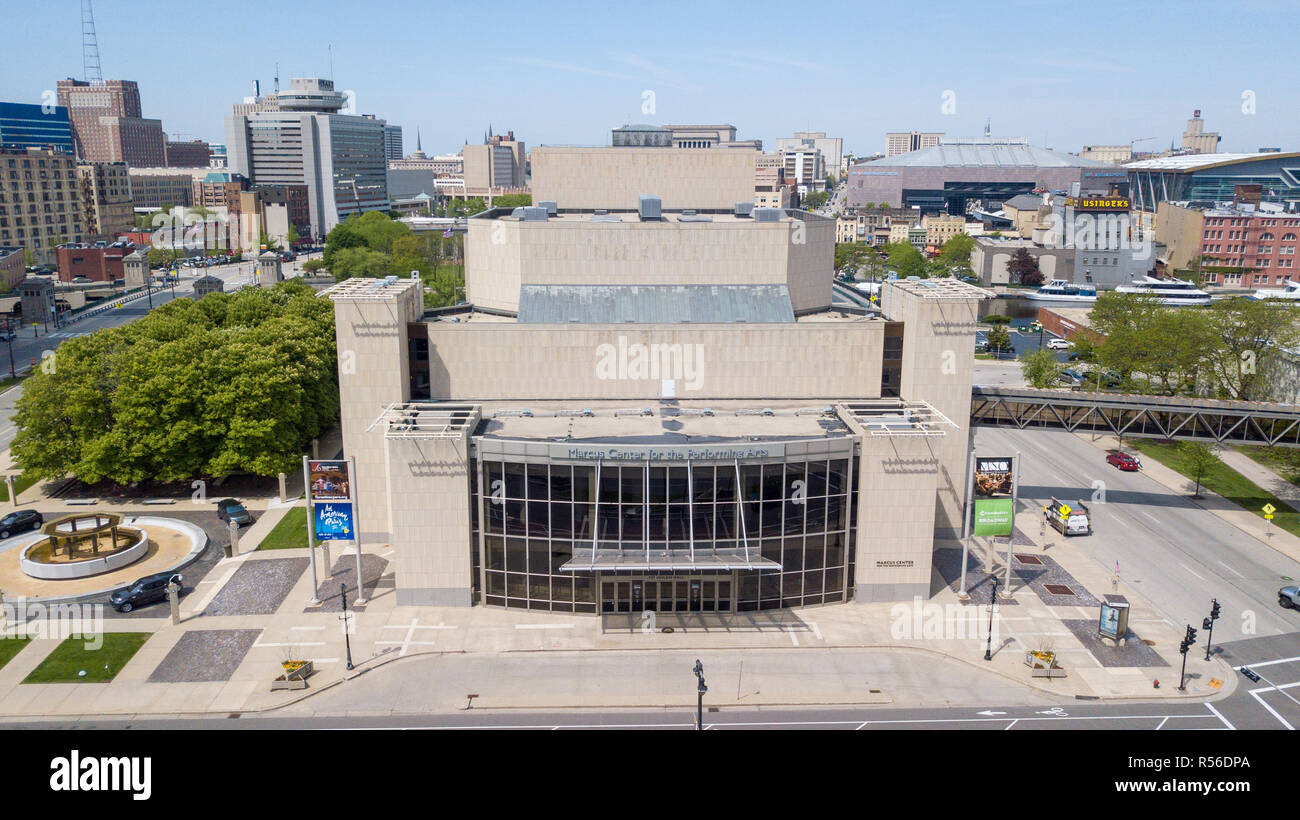 Marcus center milwaukee hi-res stock photography and images - Alamy