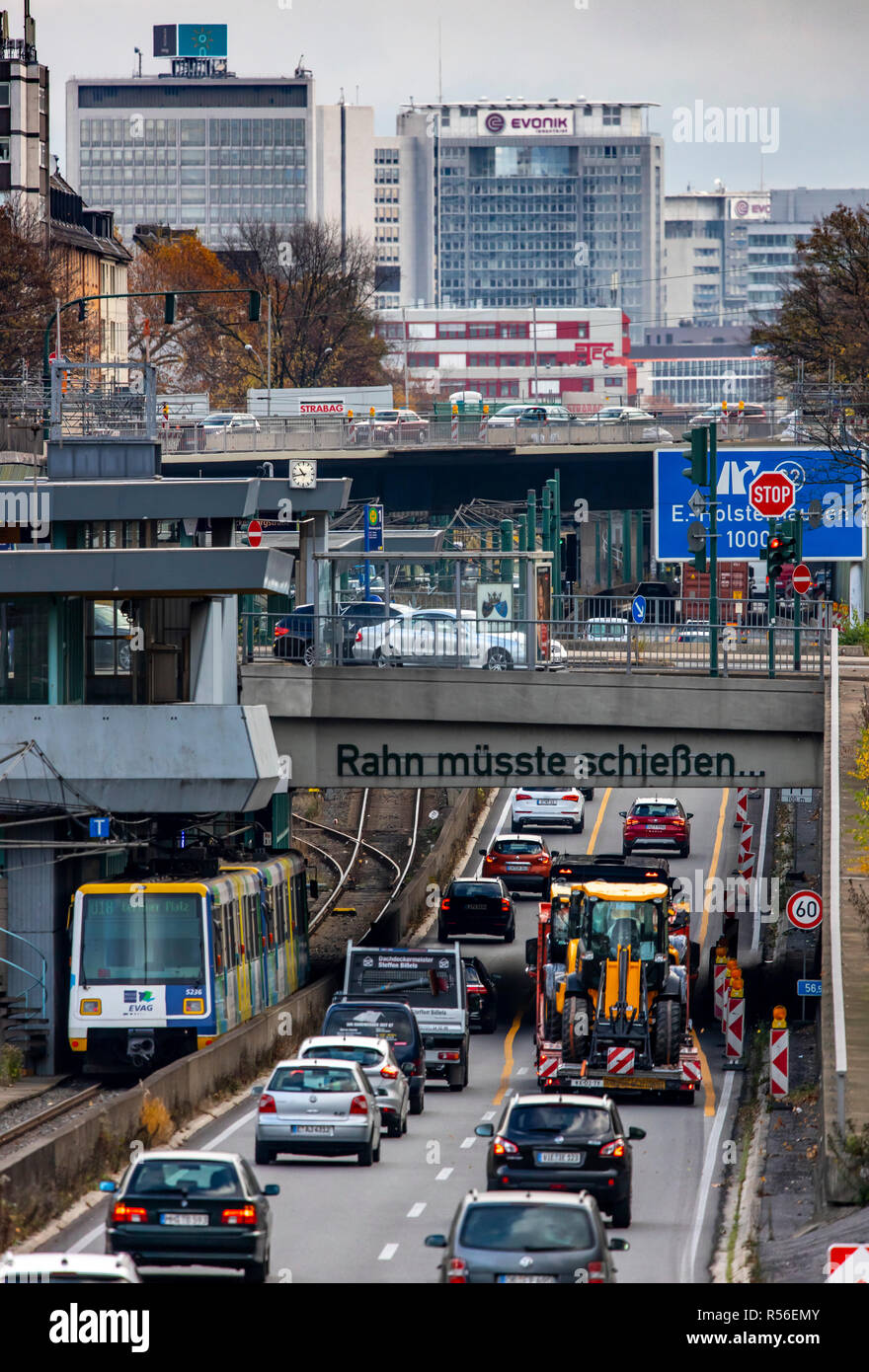Highway, Autobahn A40, Ruhrschnellweg, in Essen, route through the city ...