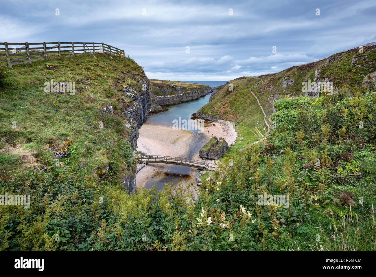 Smoo cave viewpoint hi-res stock photography and images - Alamy