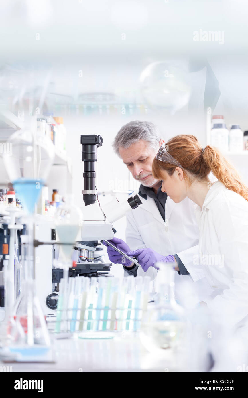 Health care researchers people team hi-res stock photography and images ...