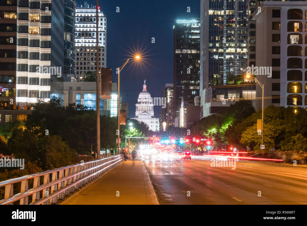 Texas state capitol building at night hi-res stock photography and ...