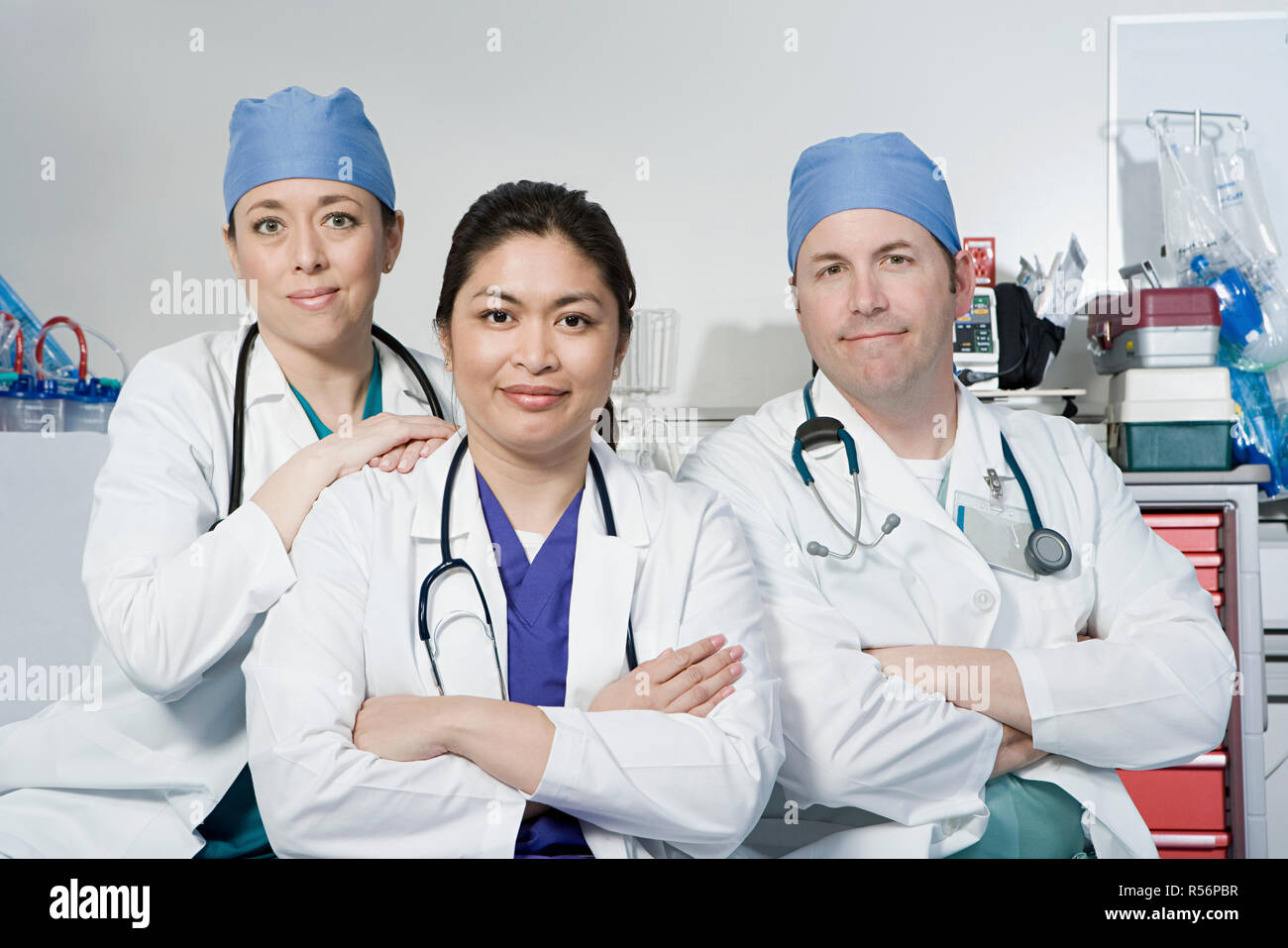 Japanese doctors operating hi-res stock photography and images - Alamy