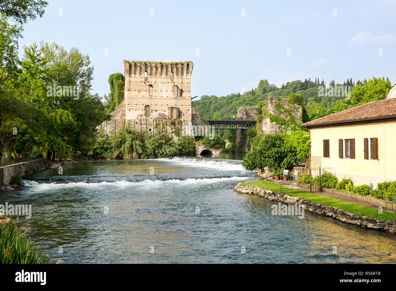 Visconti bridge hi-res stock photography and images - Alamy