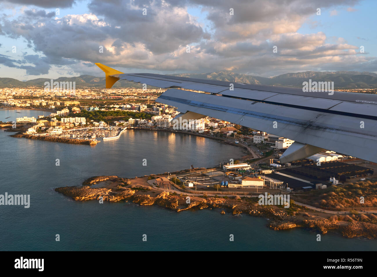 Beautiful islands from above hi-res stock photography and images - Alamy