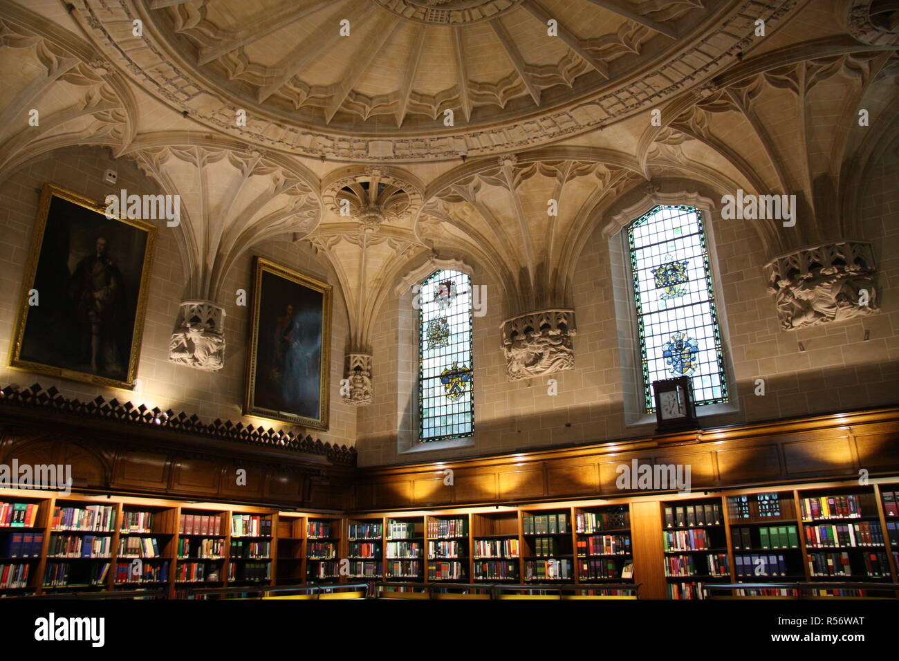 Guildhall library hi-res stock photography and images - Alamy