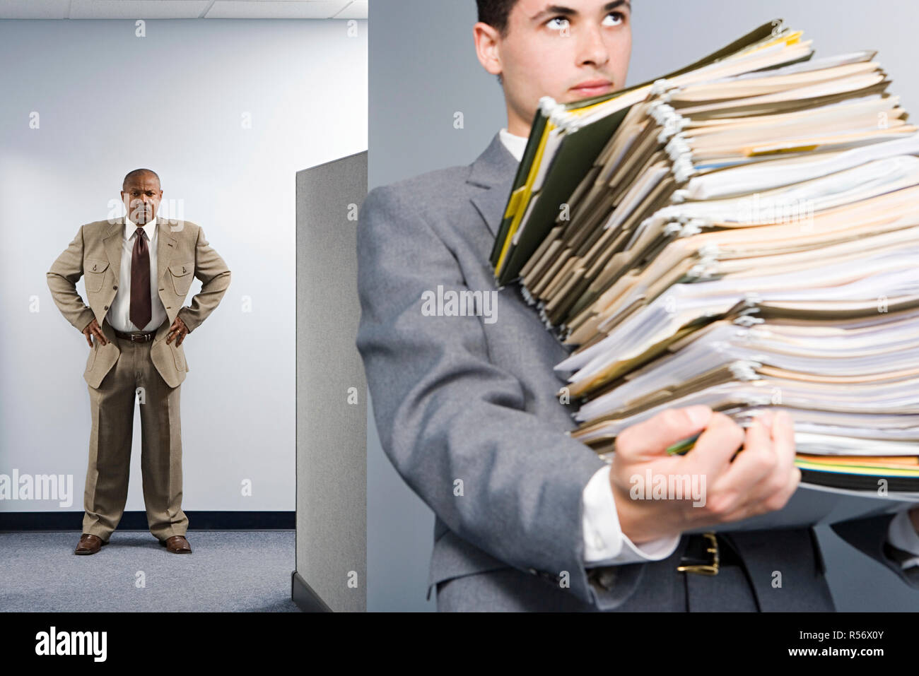 Moving coordination hi-res stock photography and images - Alamy