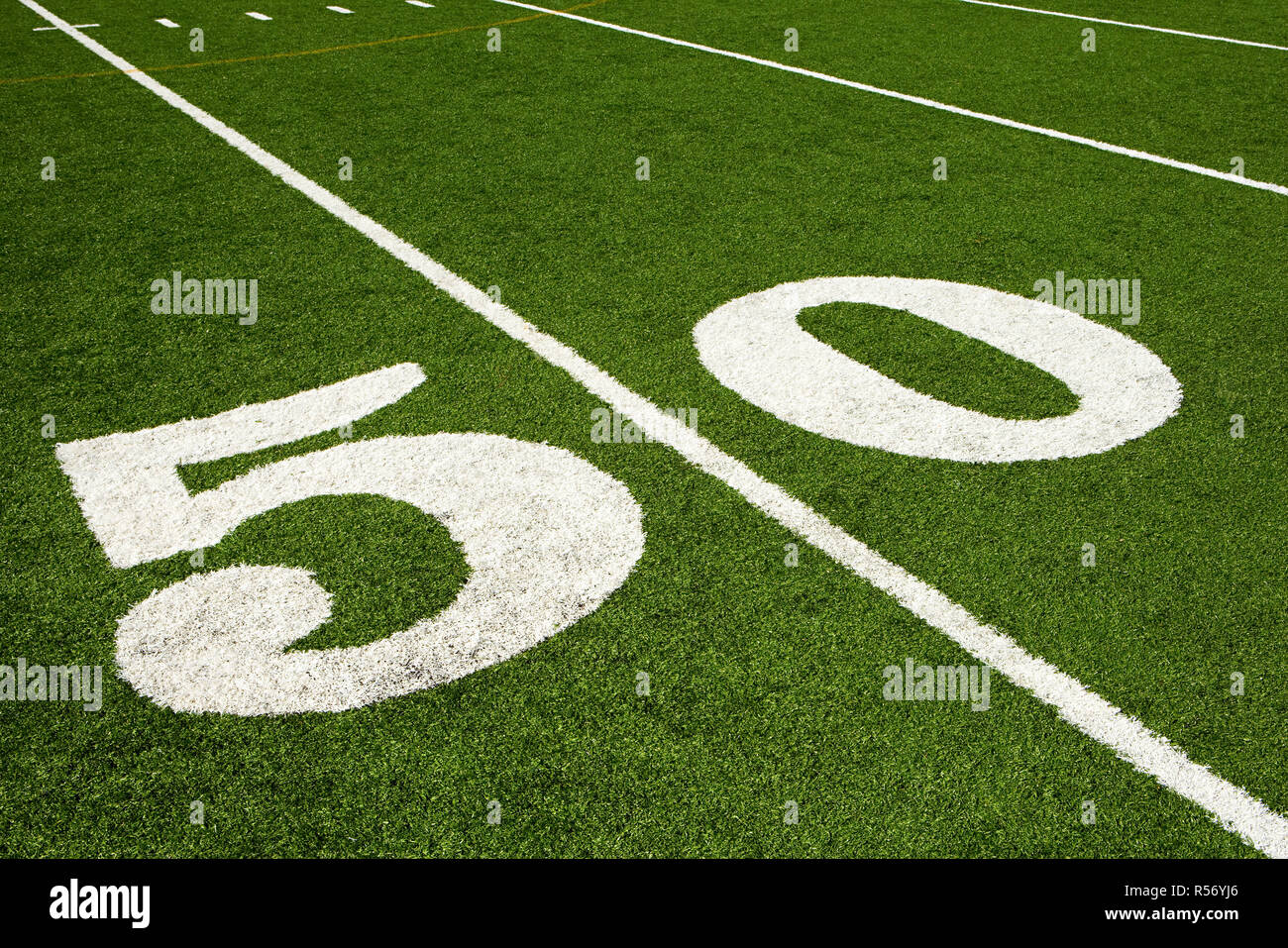 Fifty yard line Stock Photo - Alamy