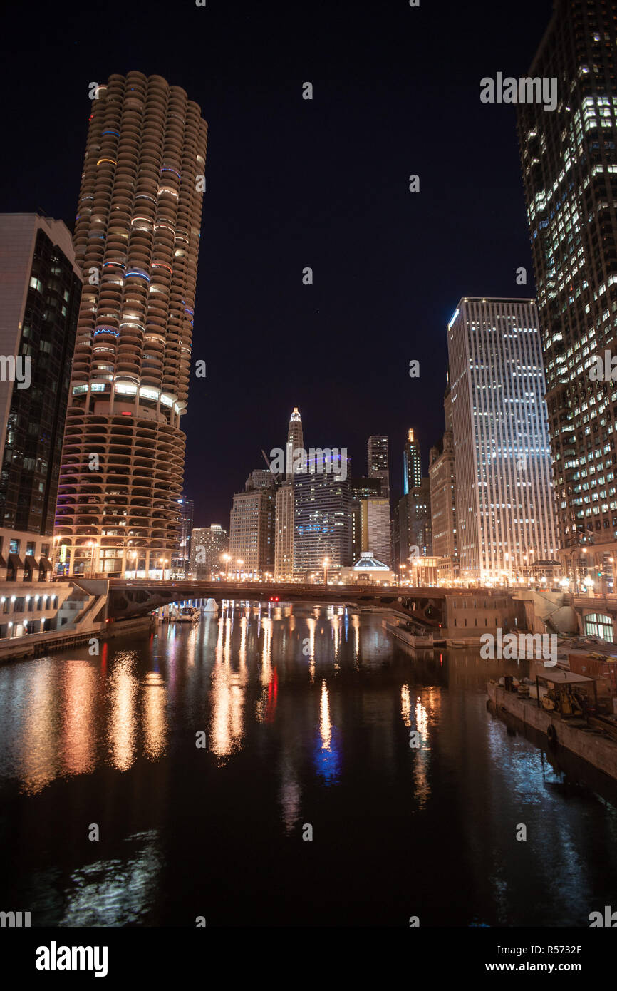 River Flows Through Downtown Chicago Illinois City Skyline Stock Photo ...
