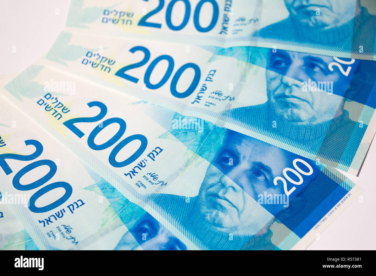 Stack of Israeli money bills of 200 shekel - top view Stock Photo - Alamy