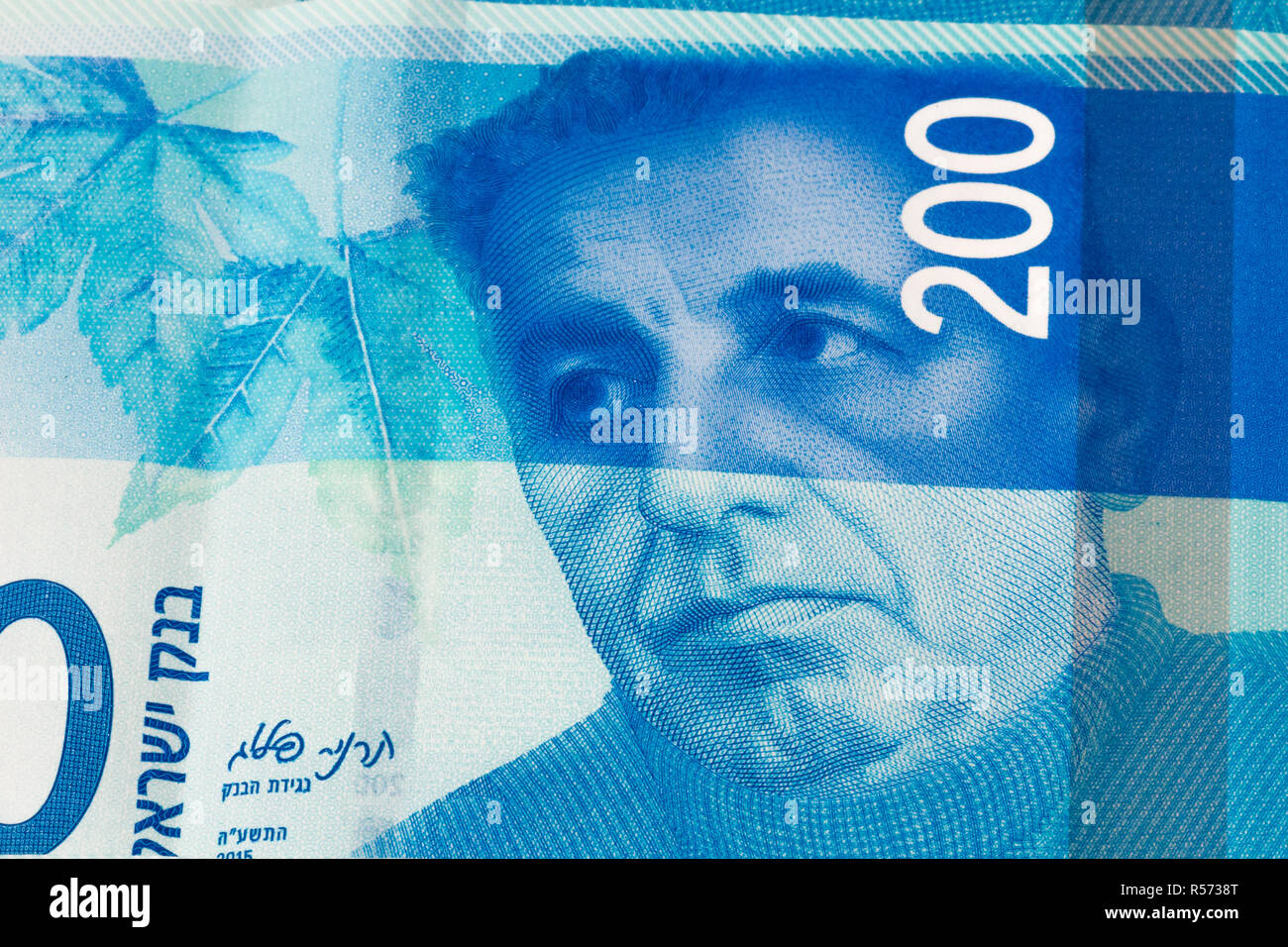 Stack of Israeli money bills of 200 shekel - top view Stock Photo - Alamy